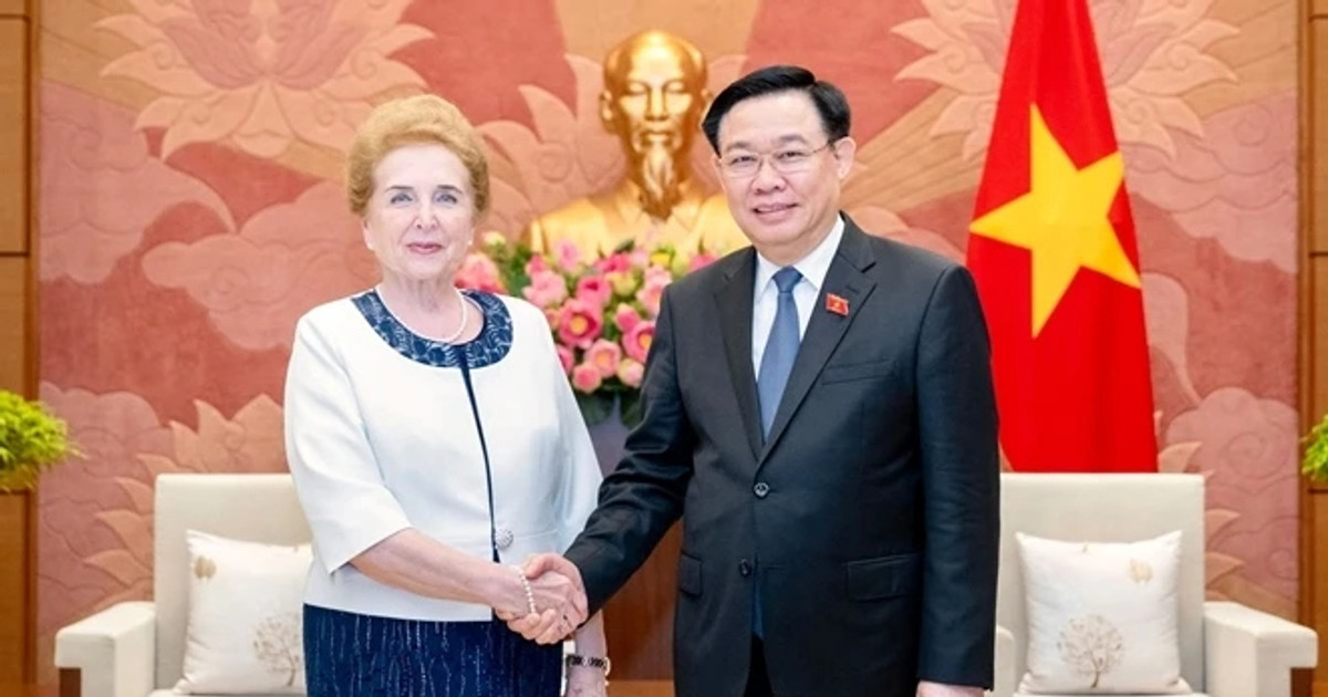 Chủ tịch Quốc hội Vương Đình Huệ tiếp Phó Chủ tịch thứ Nhất Quốc hội ...