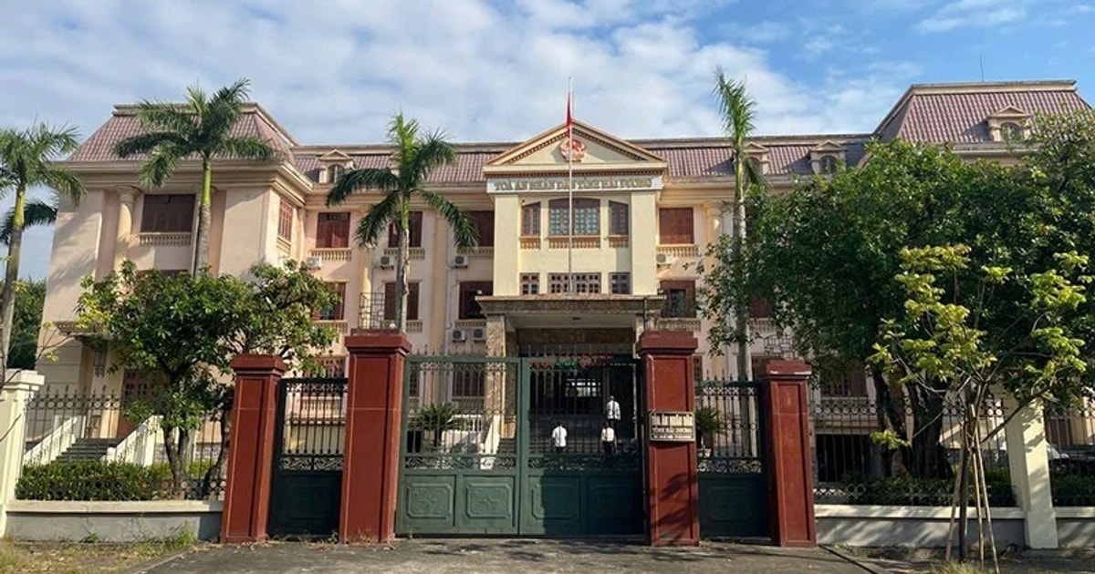 Sớm xem xét lại việc sa thải người lao động