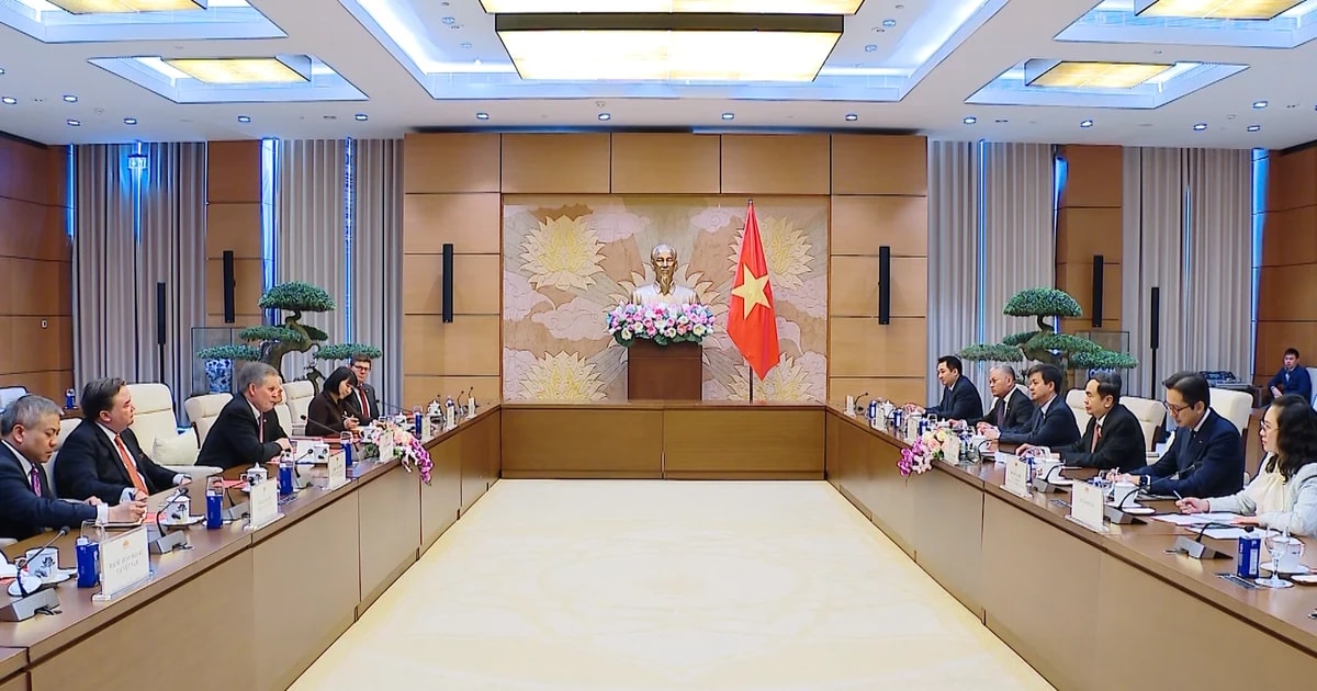 Chủ tịch Quốc hội Trần Thanh Mẫn tiếp Thượng Nghị sĩ Hoa Kỳ Steve David ...